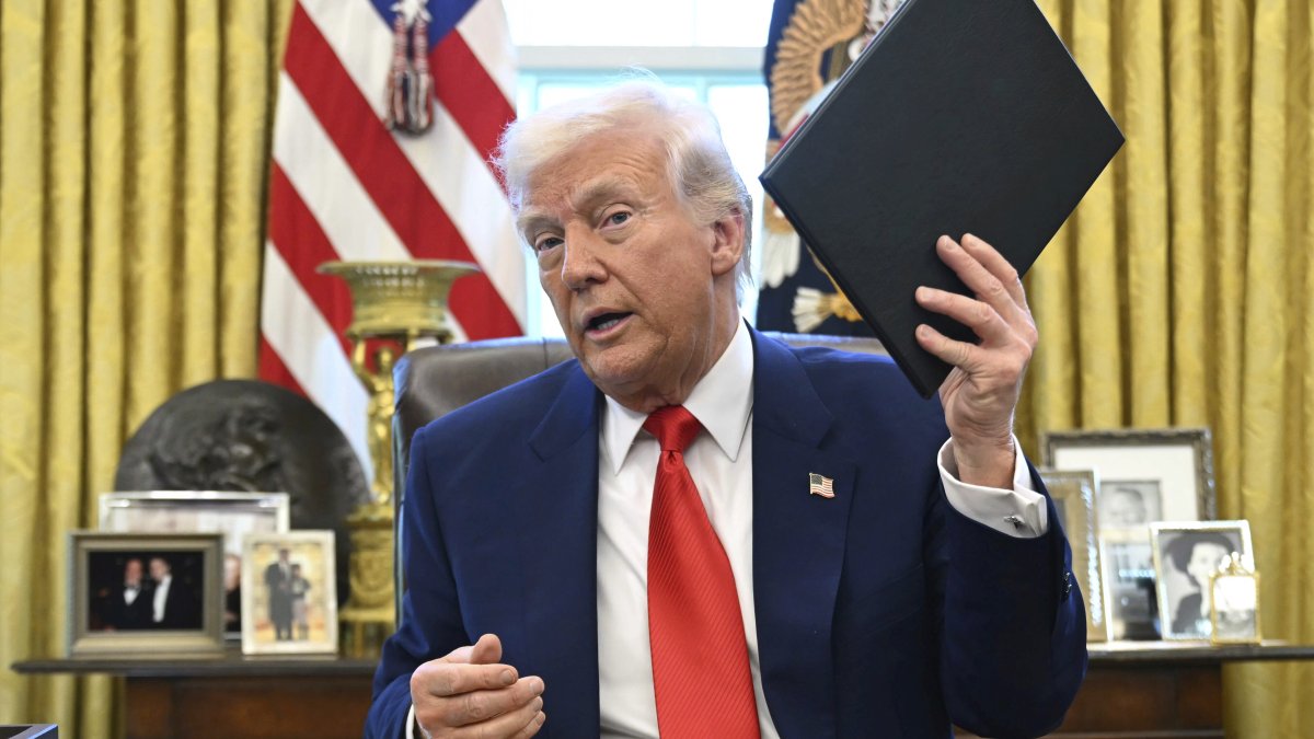 Trump orders probes of ex-officials Miles Taylor, Chris Krebs – NBC10 ...