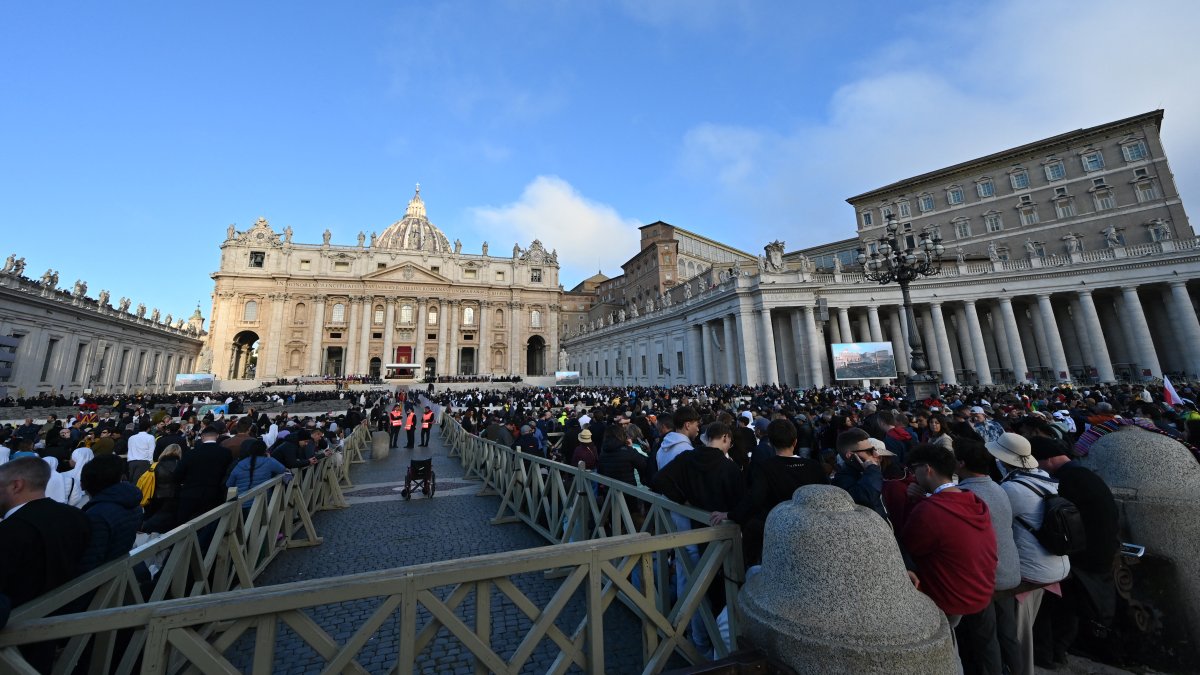 Live updates: Pope Francis’ funeral set to begin Saturday morning ...