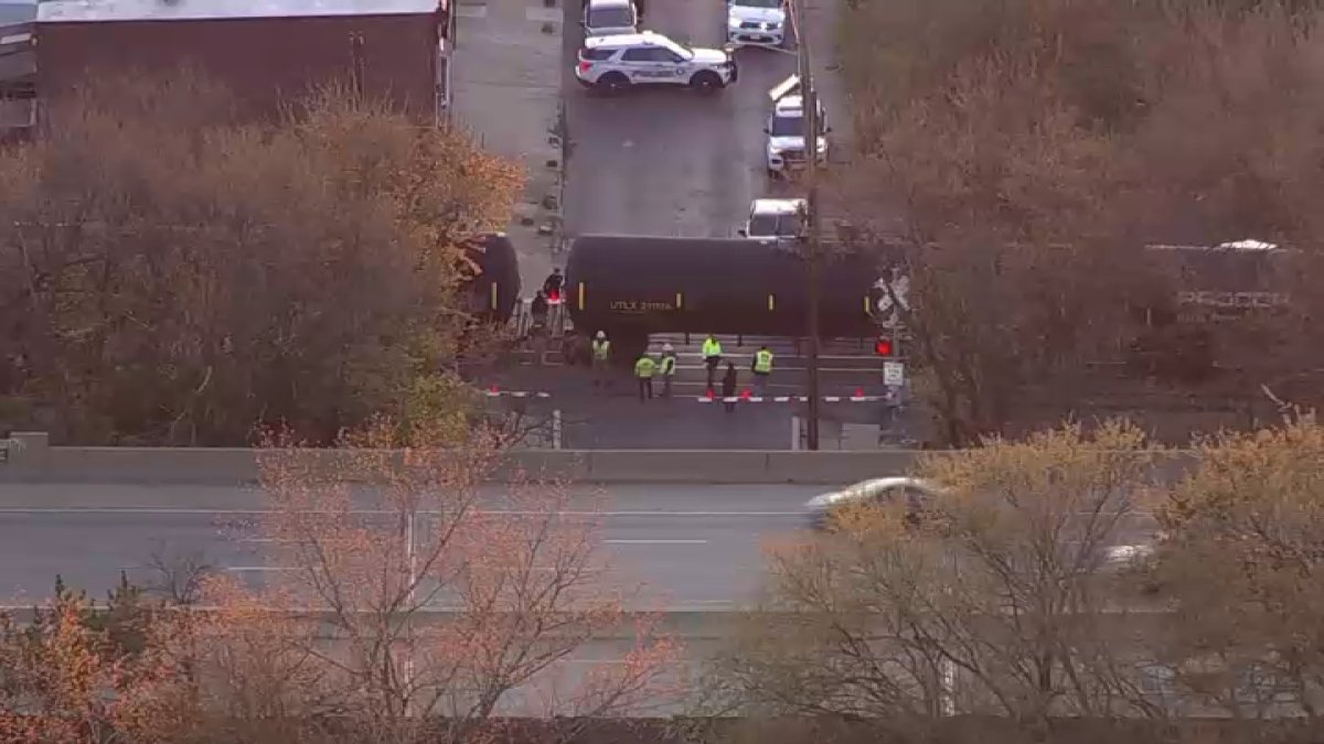 Man Killed After Getting Hit By Train In Camden Nbc10 Philadelphia