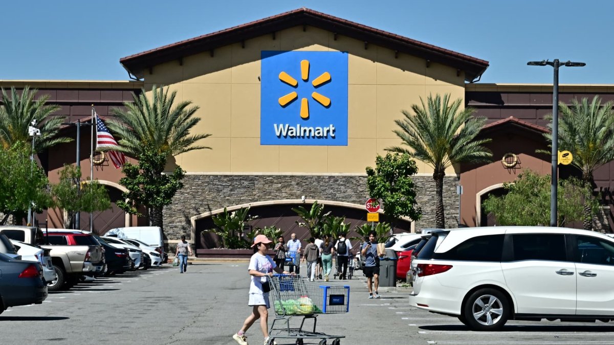 Walmart CFO says price hikes from tariffs could start later this month ...