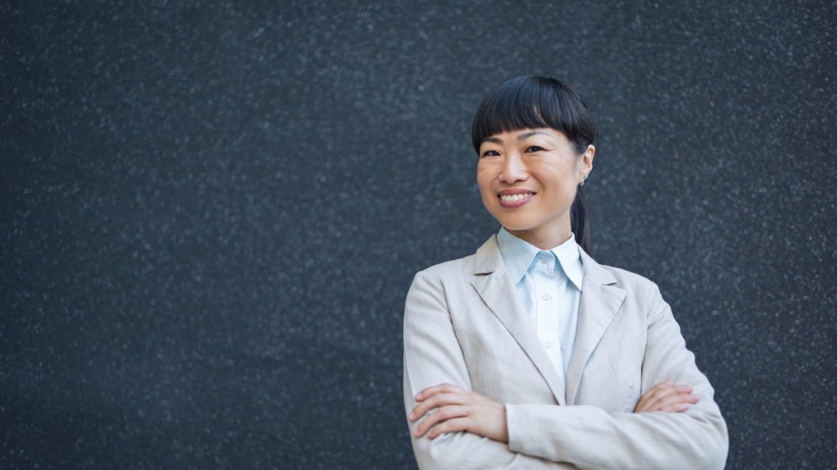 Stop letting people talk over you—use these ‘powerful’ phrases instead ...