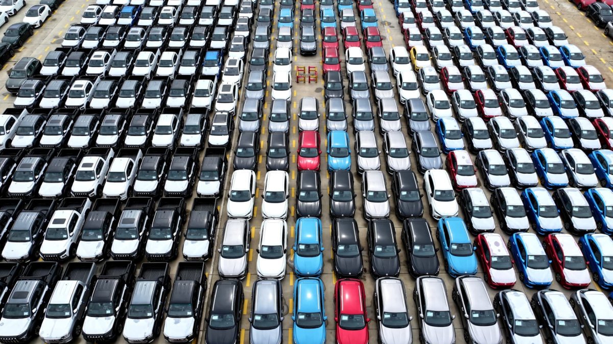 Shares of Chinese automakers continue to slide after fears of price war ...