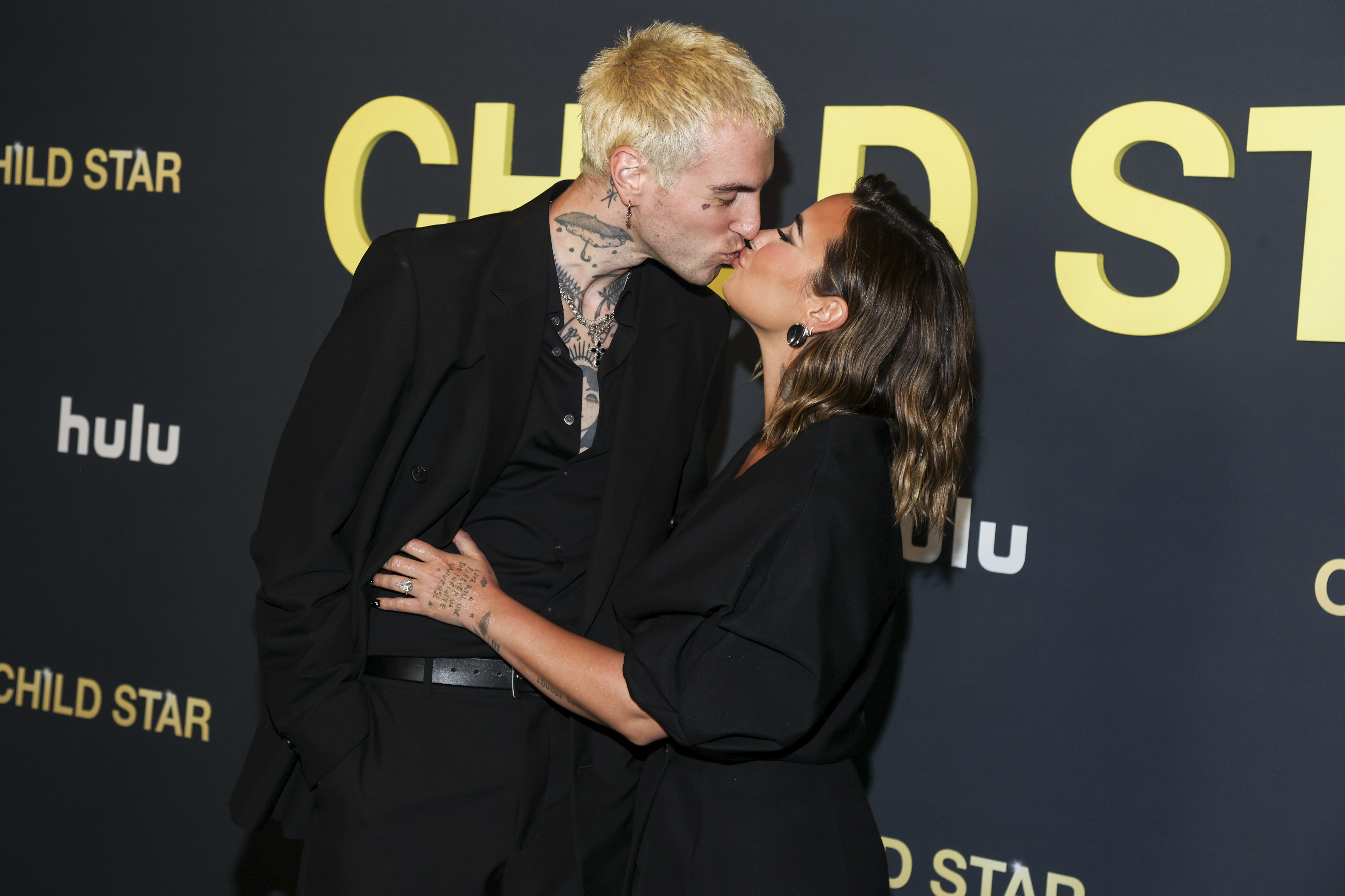 Demi Lovato marries Jordan ‘Jutes’ Lutes in California ceremony – NBC10 ...