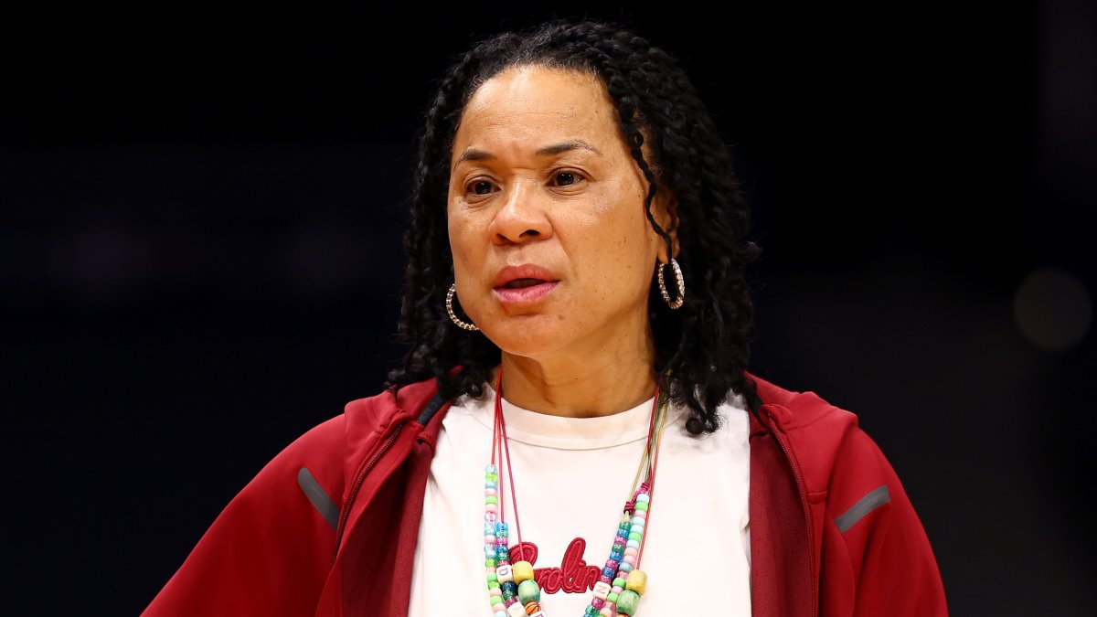 Dawn Staley recalls how she became a coach, shares key to success ...