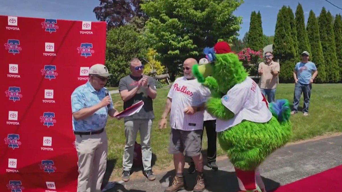 Phillie Phanatic pays Delco veteran a surprise visit – NBC10 Philadelphia