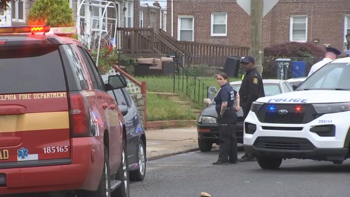 Man shot in Northeast Philly rowhome while police next door – NBC10 ...