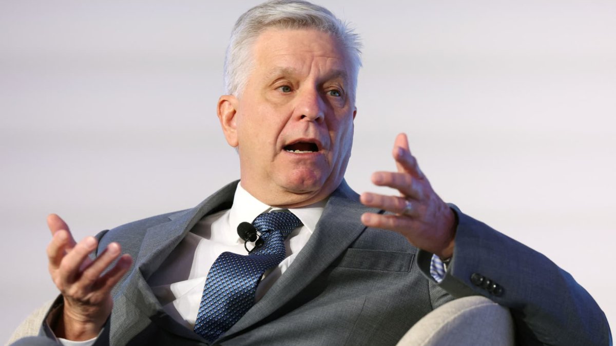 Fed Governor Waller says central bank could cut rates as early as July ...