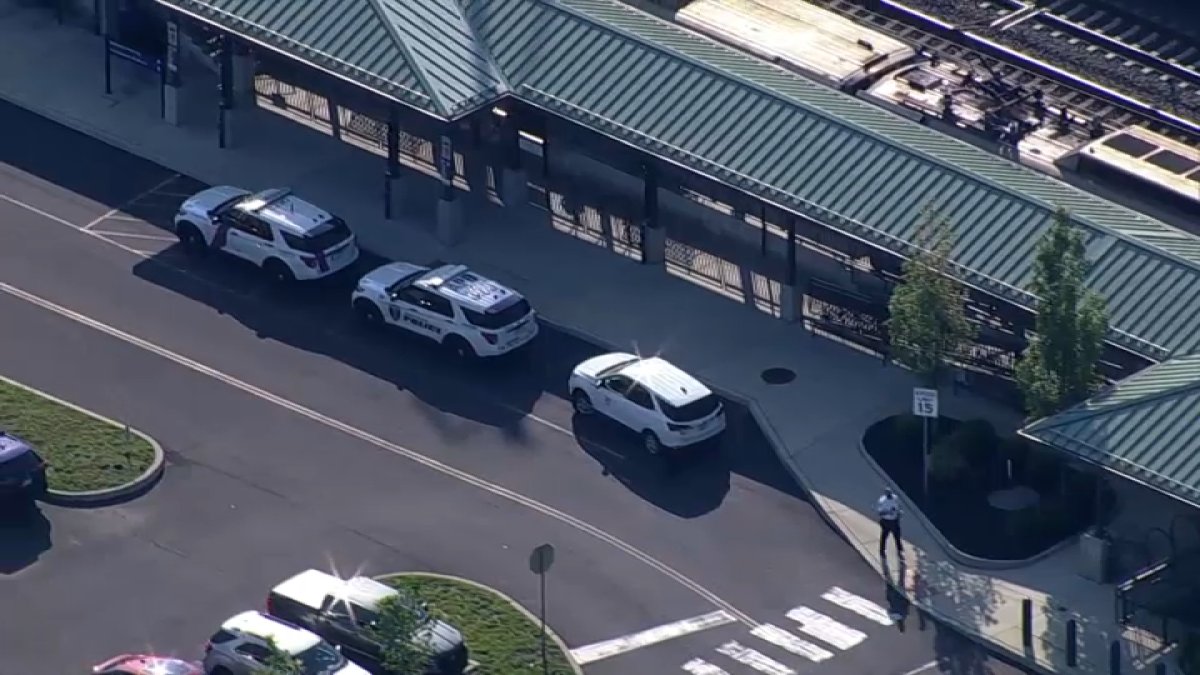 SEPTA train catches fire, passengers evacuate – NBC10 Philadelphia