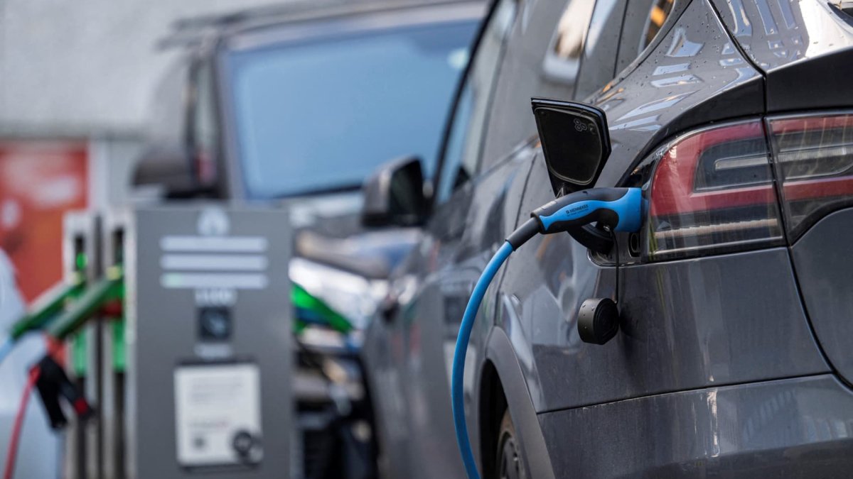 Norway’s Tesla obsession defies Europe’s Musk backlash – NBC10 Philadelphia