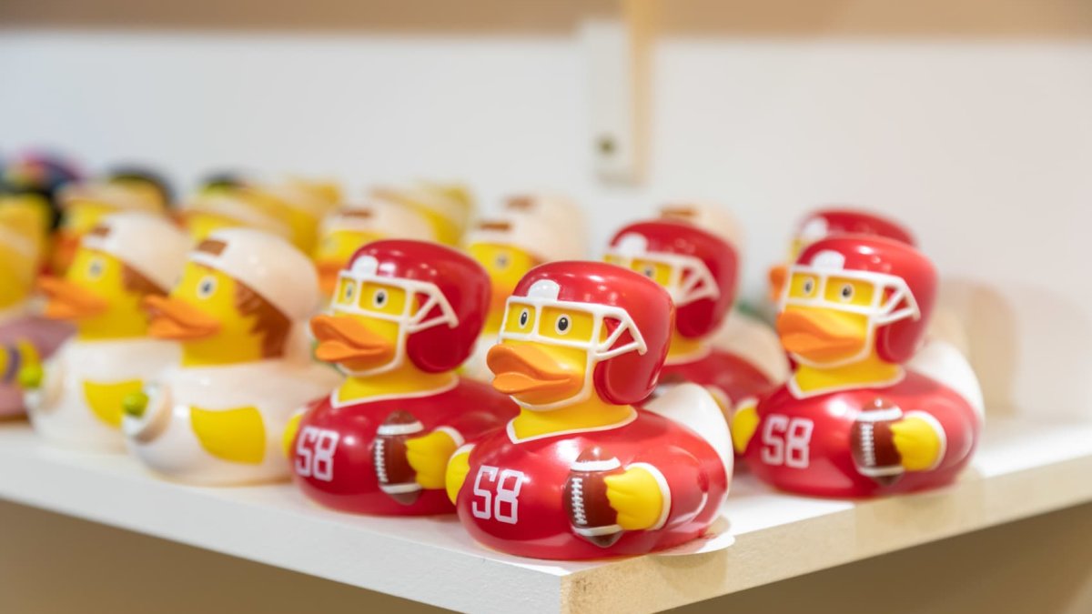 How London’s rubber duck stores stay above water – NBC10 Philadelphia