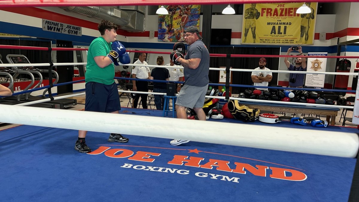 New partnership allows Bucks Co. kids to that a swing at boxing – NBC10 ...
