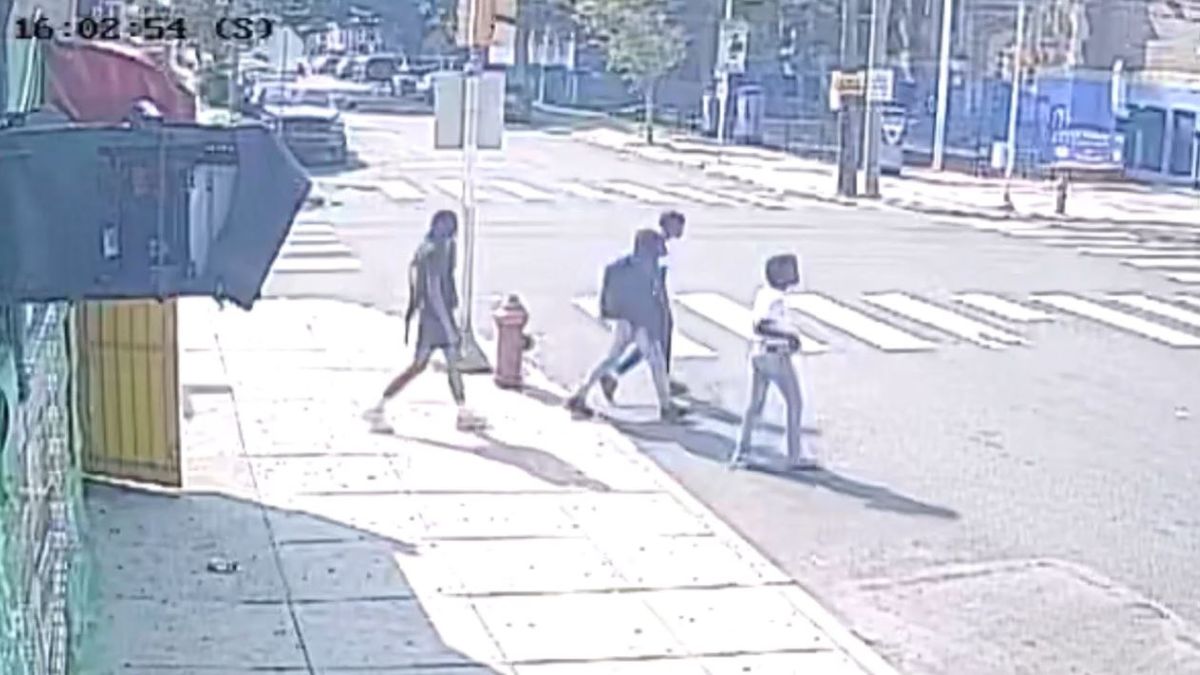 2 kids, 2 teens, city worker, shot at West Philly rec center pool ...