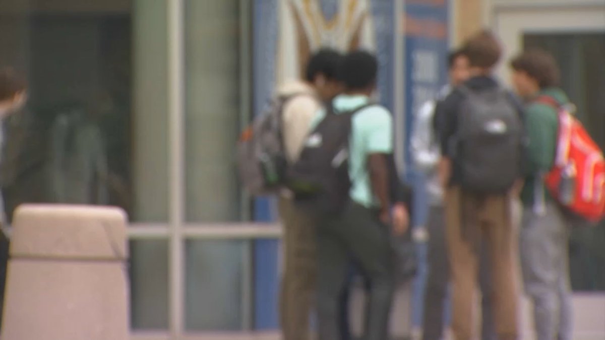 Illinois becomes 1st state to require student mental health exams ...