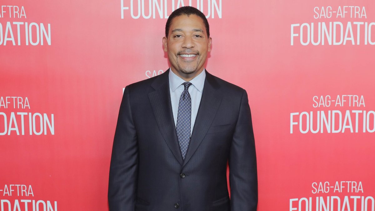 SAG-AFTRA exec David White is NFLPA interim executive director – NBC10 ...