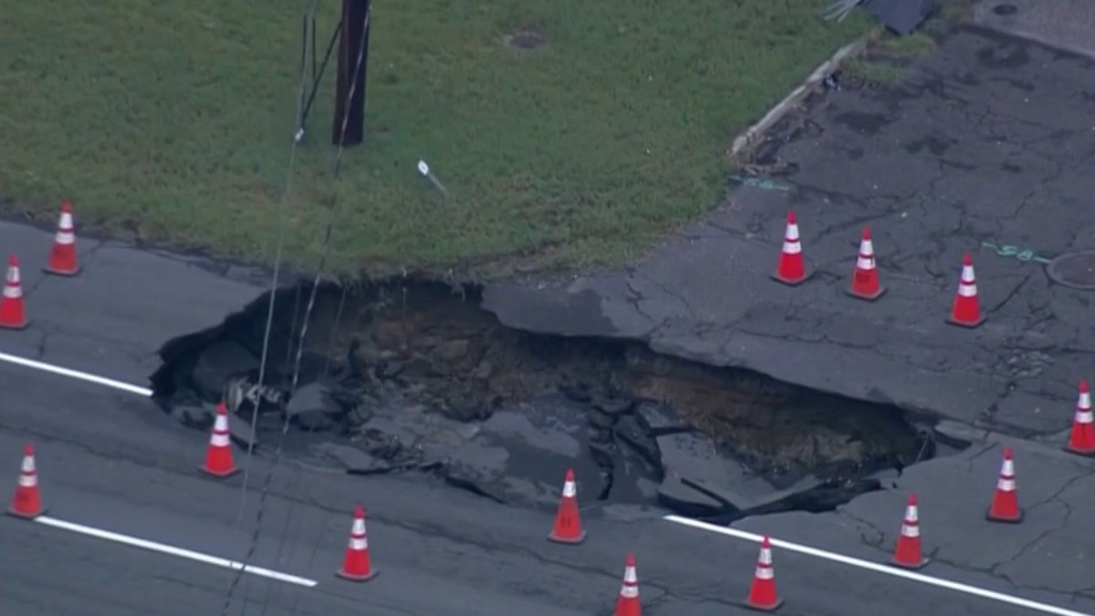 Collapsed drainage pipe causes traffic issues on Route 38 – NBC10 ...