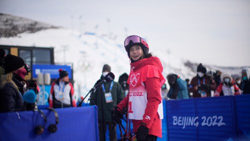 Olympic champion skier Eileen Gu injured in training accident – NBC10 ...
