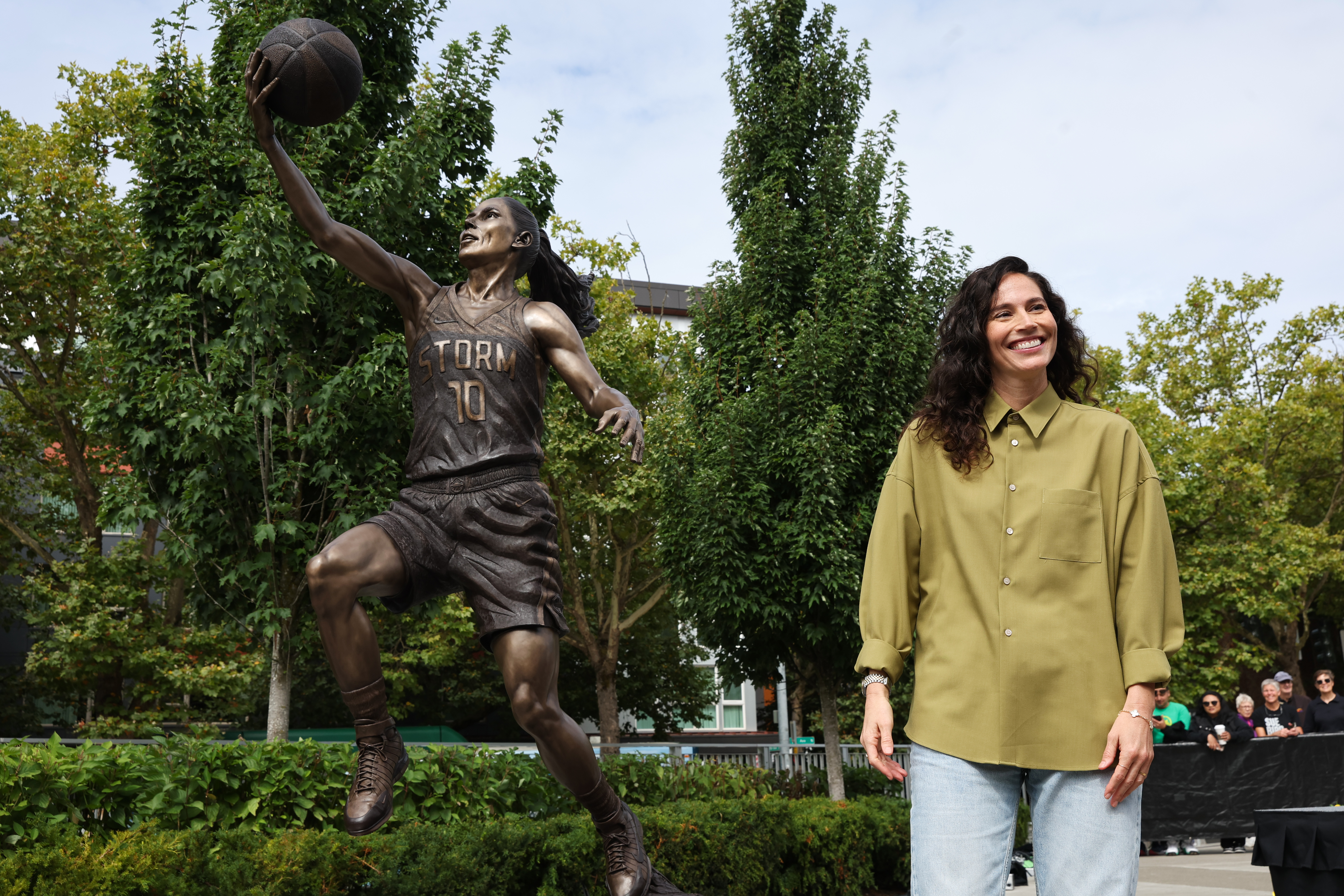 Sue Bird statue unveiled at Seattle Storm’s arena in WNBA first – NBC10 ...