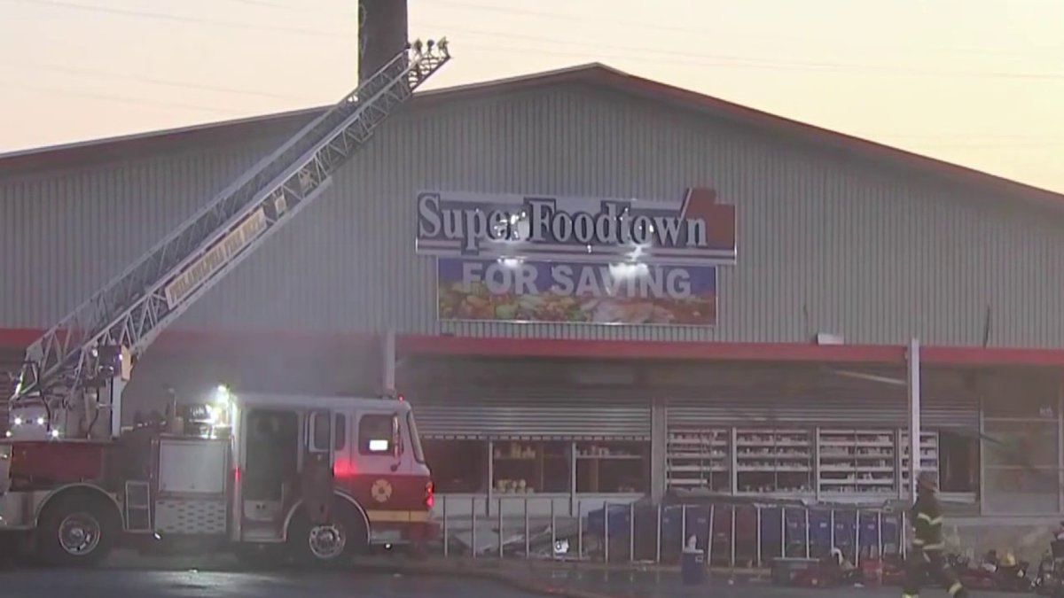 Crews respond to early morning fire at Kensington grocery store – NBC10 ...