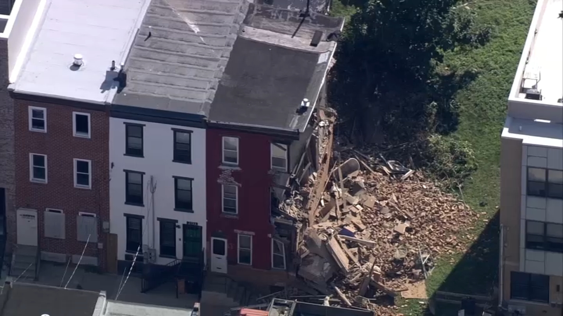 Woman, 86, escapes unharmed after Philly home partially collapses ...