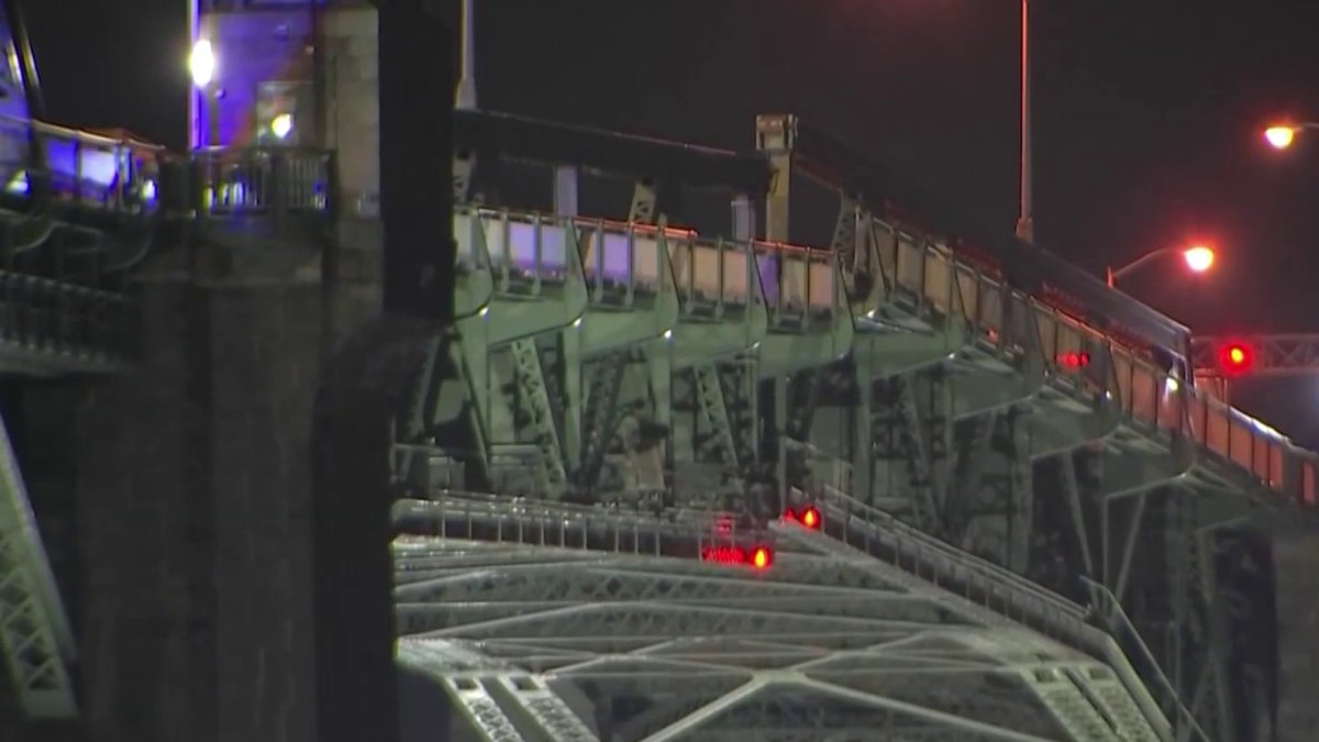 Tacony-Palmyra Bridge closed due to crash, officials say – NBC10 ...