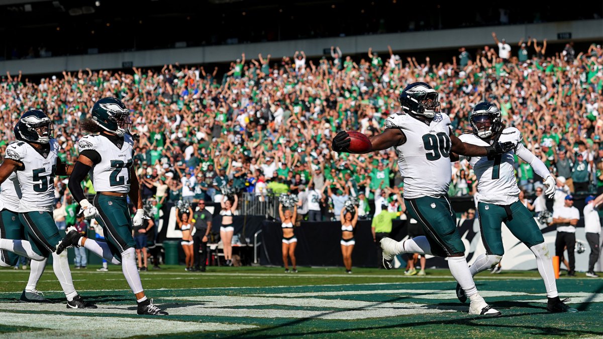 Eagles’ Jordan Davis plays hero in crazy win over Rams – NBC10 Philadelphia
