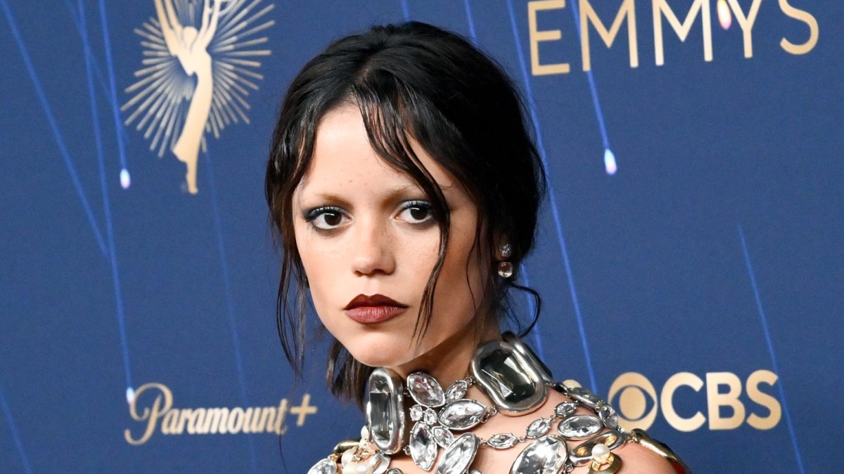 Jenna Ortega’s diamond-encrusted Emmys look is her riskiest yet – NBC10 ...