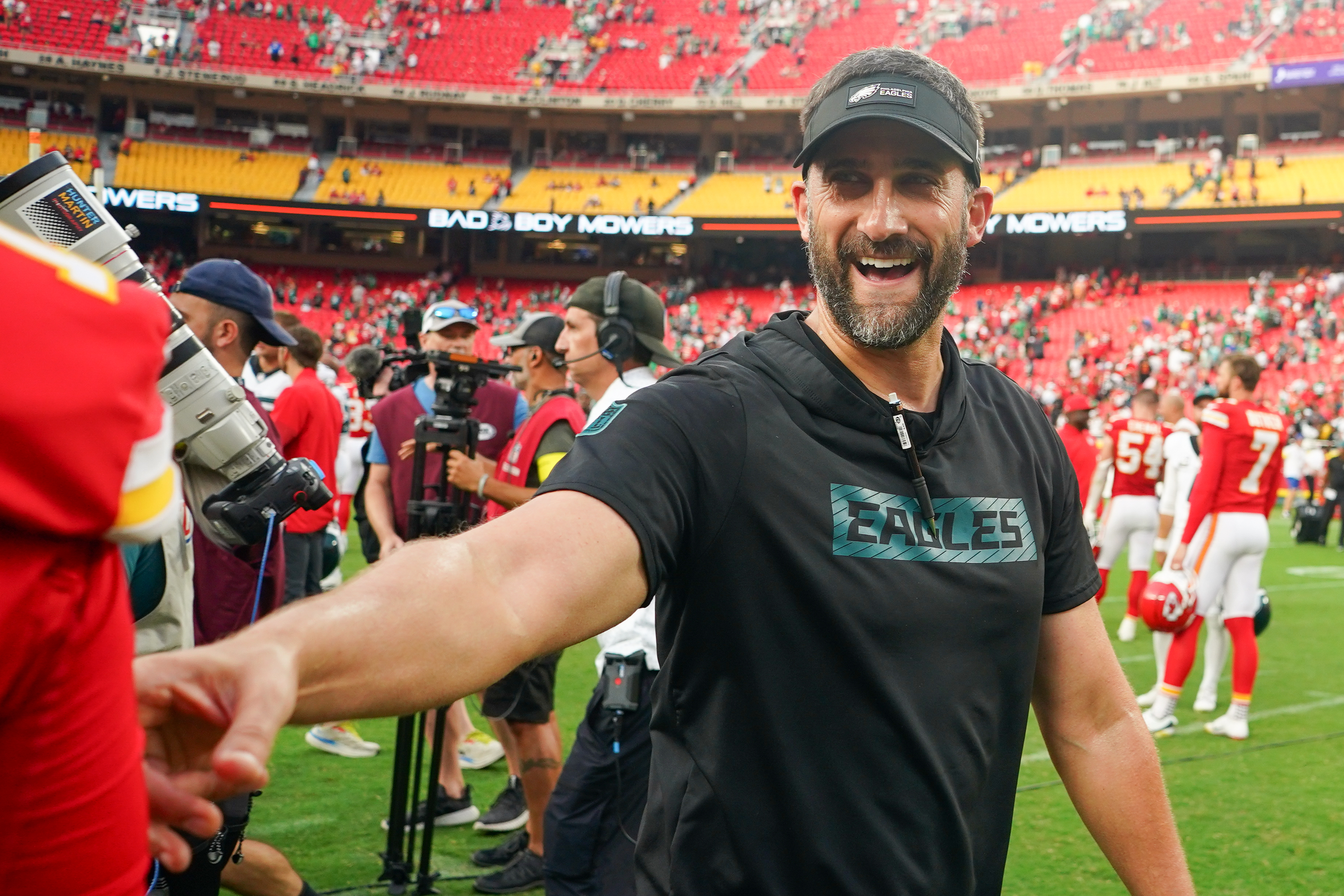 Sirianni responds to false start claim on Eagles’ tush pushes – NBC10 ...