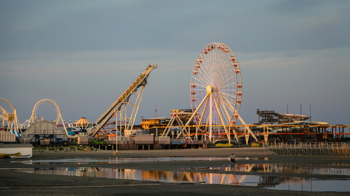 Iconic Wildwood Ferris wheel coming down for major refurbishment ...