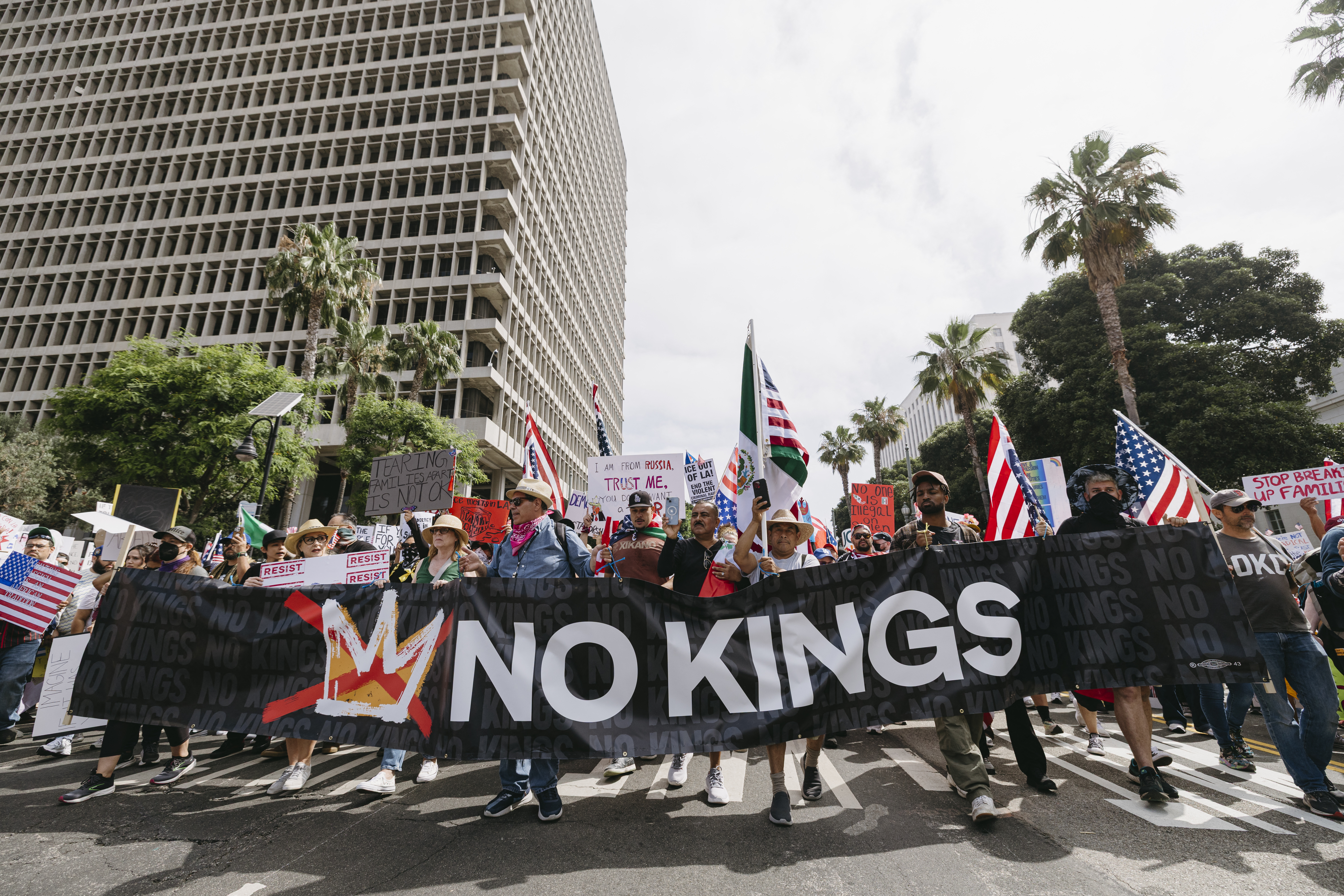 ‘No Kings’ protests: What to know about Saturday’s demonstrations ...