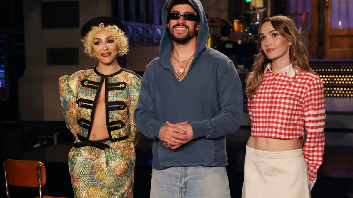 Bad Bunny kicks off ‘SNL’ season 51 – NBC10 Philadelphia