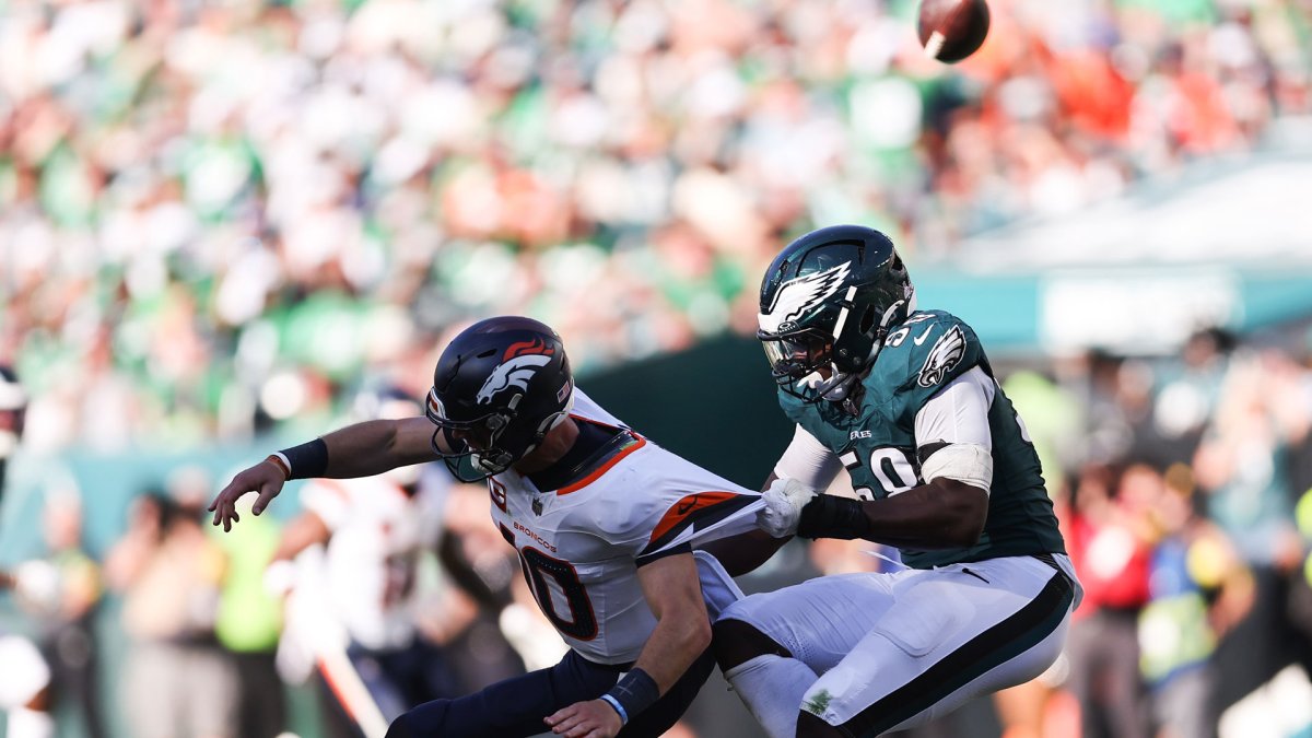 Referee explains controversial calls from Eagles’ loss to Broncos ...