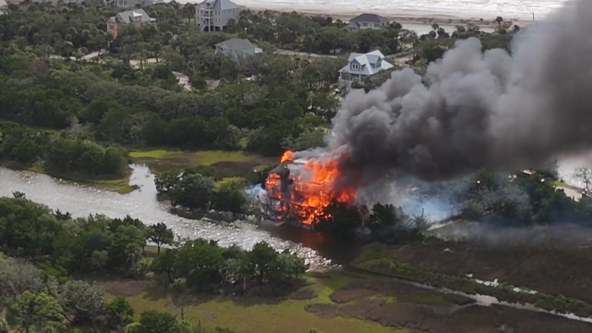 Watch: Fire destroys judge’s South Carolina home – NBC10 Philadelphia