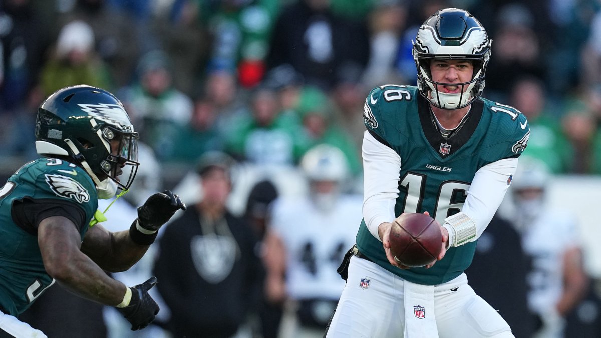 Eagles snaps: Birds empty the bench in shutout over Raiders – NBC10 ...