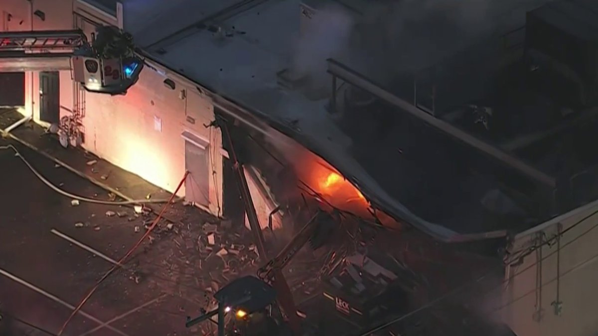 Fire engulfs hunting store and shooting range in Horsham, Pa. on Monday ...