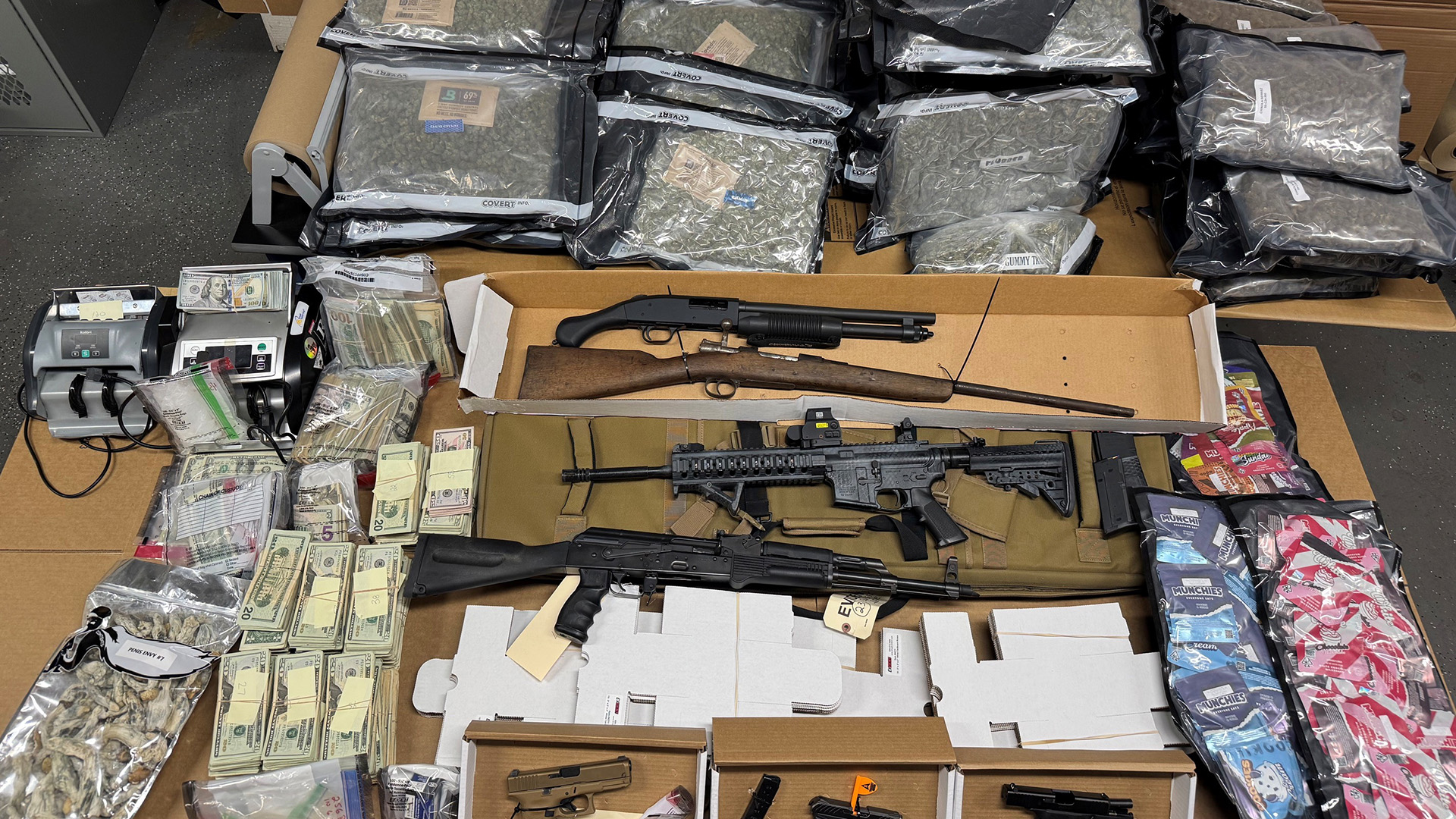 Man fires at officers, drugs and guns found in homes, police say ...