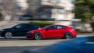 Elon Musk says Tesla will stop producing its S and X models – NBC10 ...