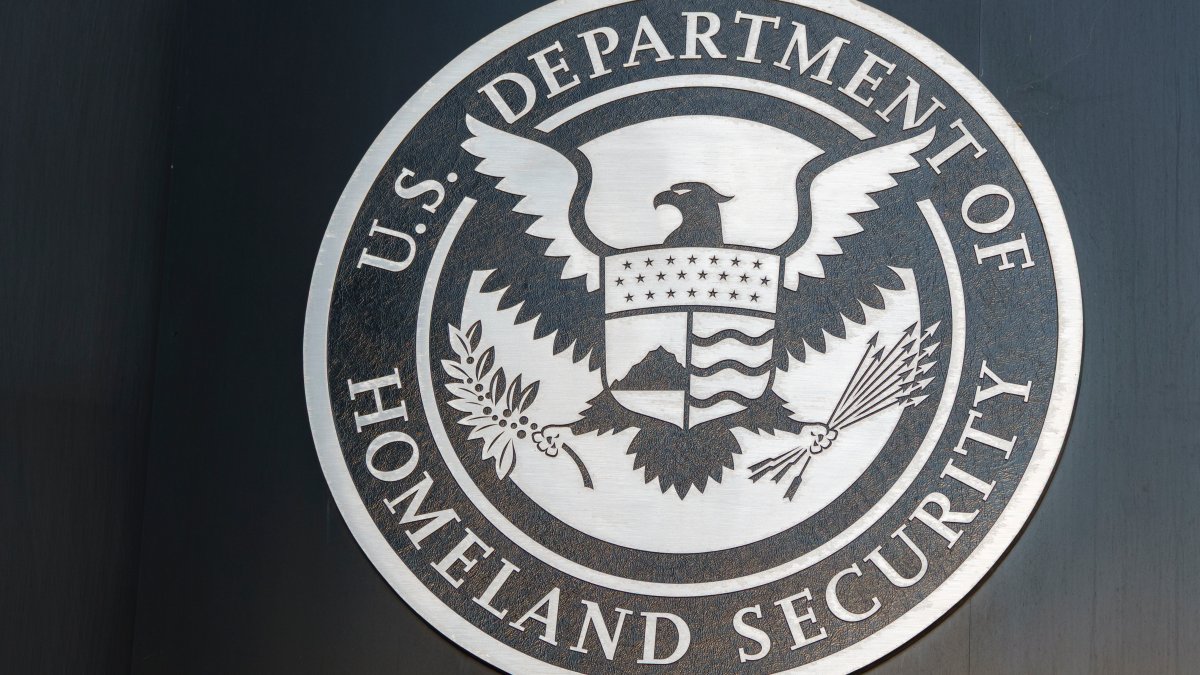 DHS poised to shut down as Congress leaves with no deal – NBC10 ...