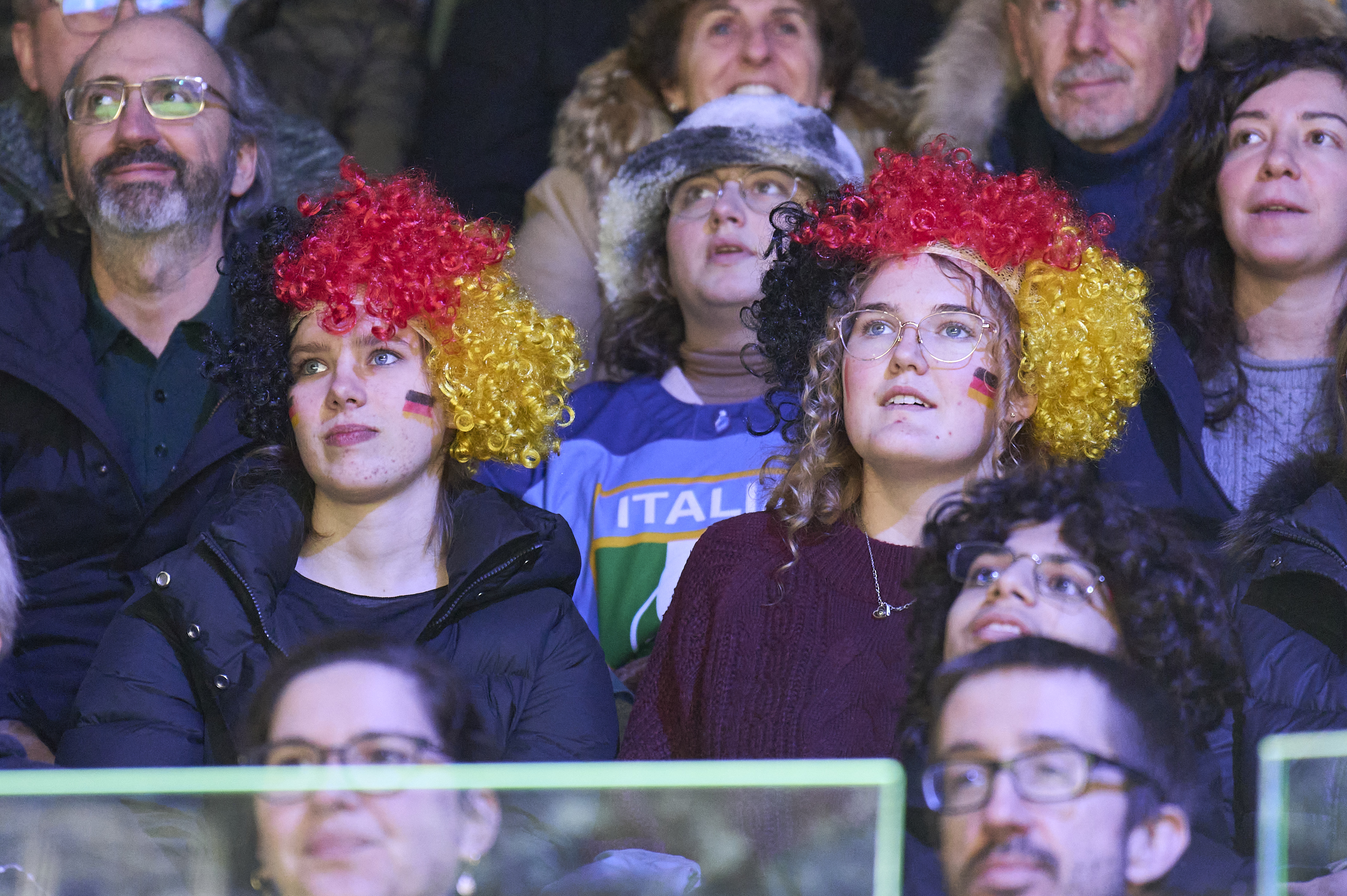 See fans’ best looks from the Milan Cortina Winter Olympics – NBC10 ...
