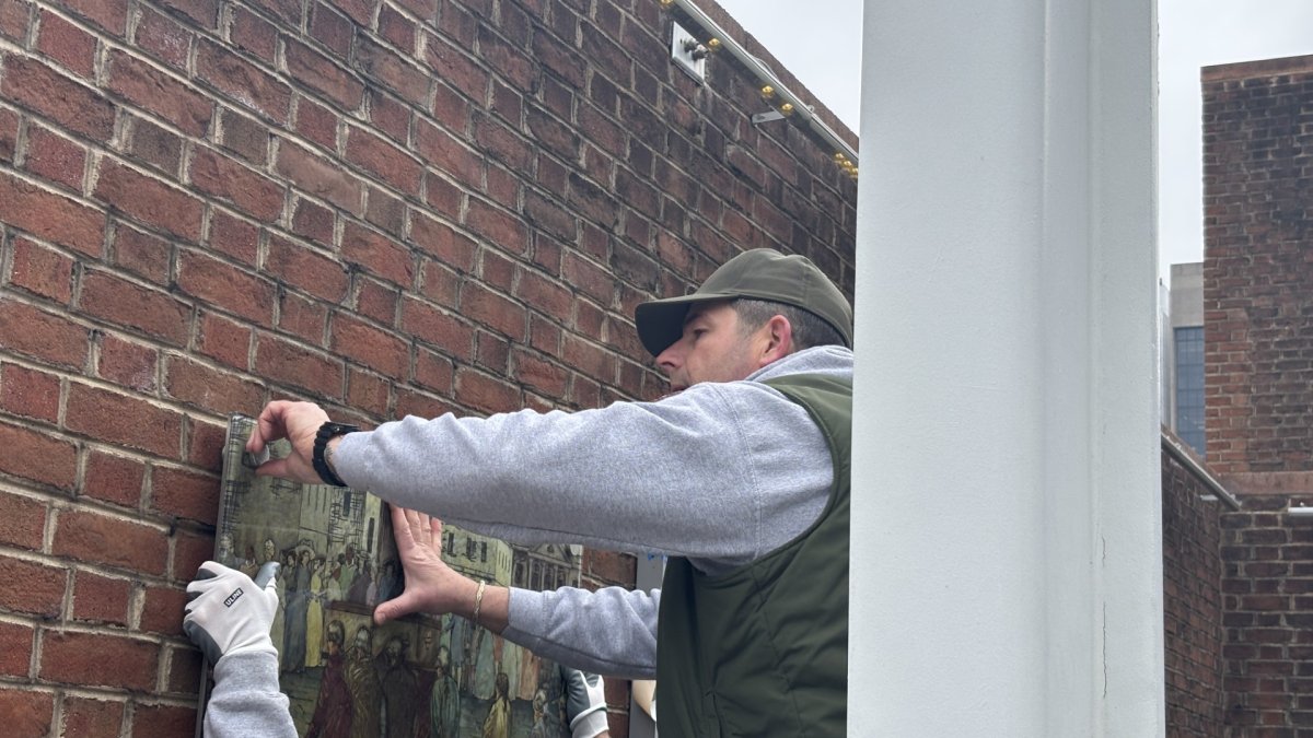 Slavery exhibit reinstalled at President’s House in Old City – NBC10 ...