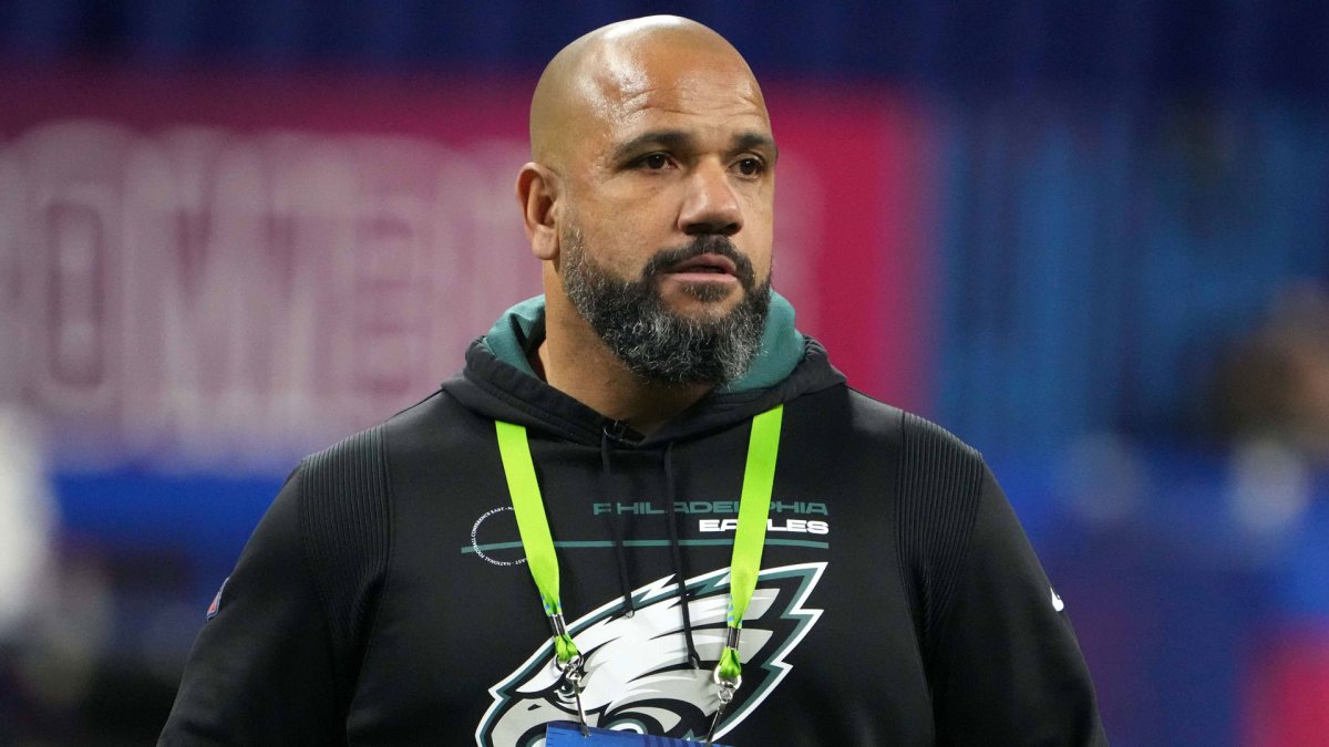 Eagles retaining Jemal Singleton, Aaron Moorehead for 2026 – NBC10 ...