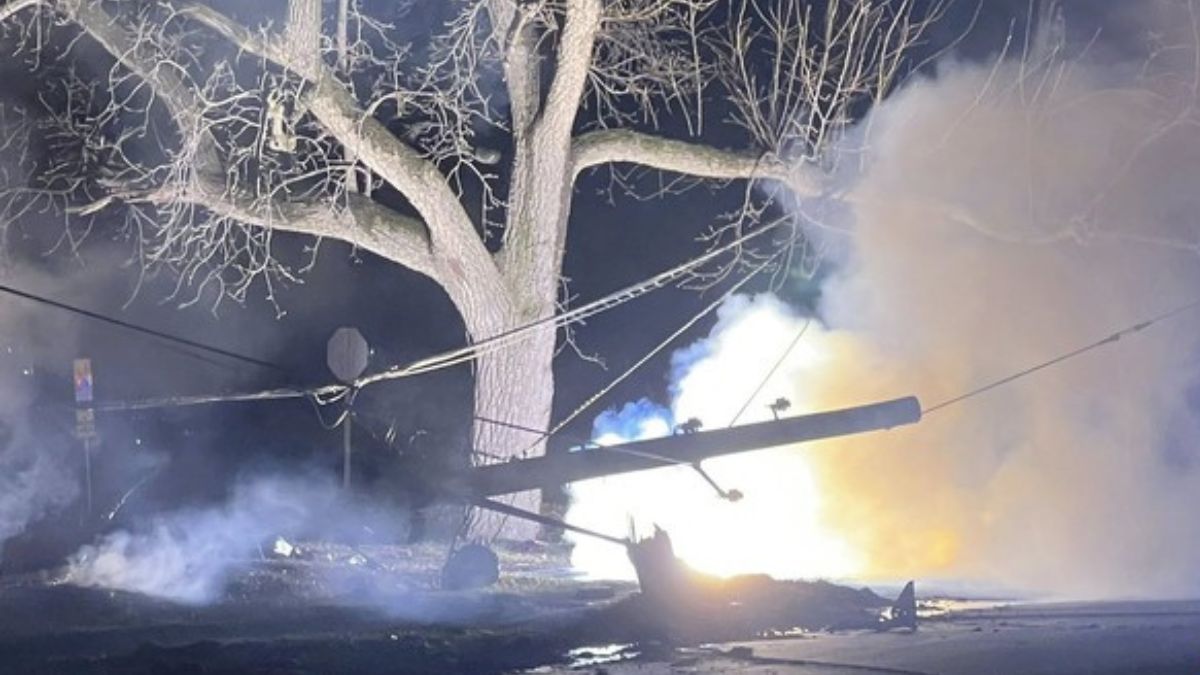 Suspected intoxicated driver crashes into pole, causing outages – NBC10 ...