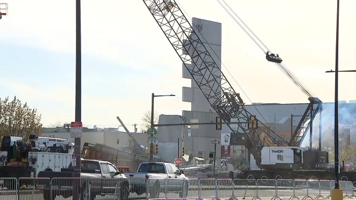 Crews recover remains of workers in parking garage collapse – NBC10 ...