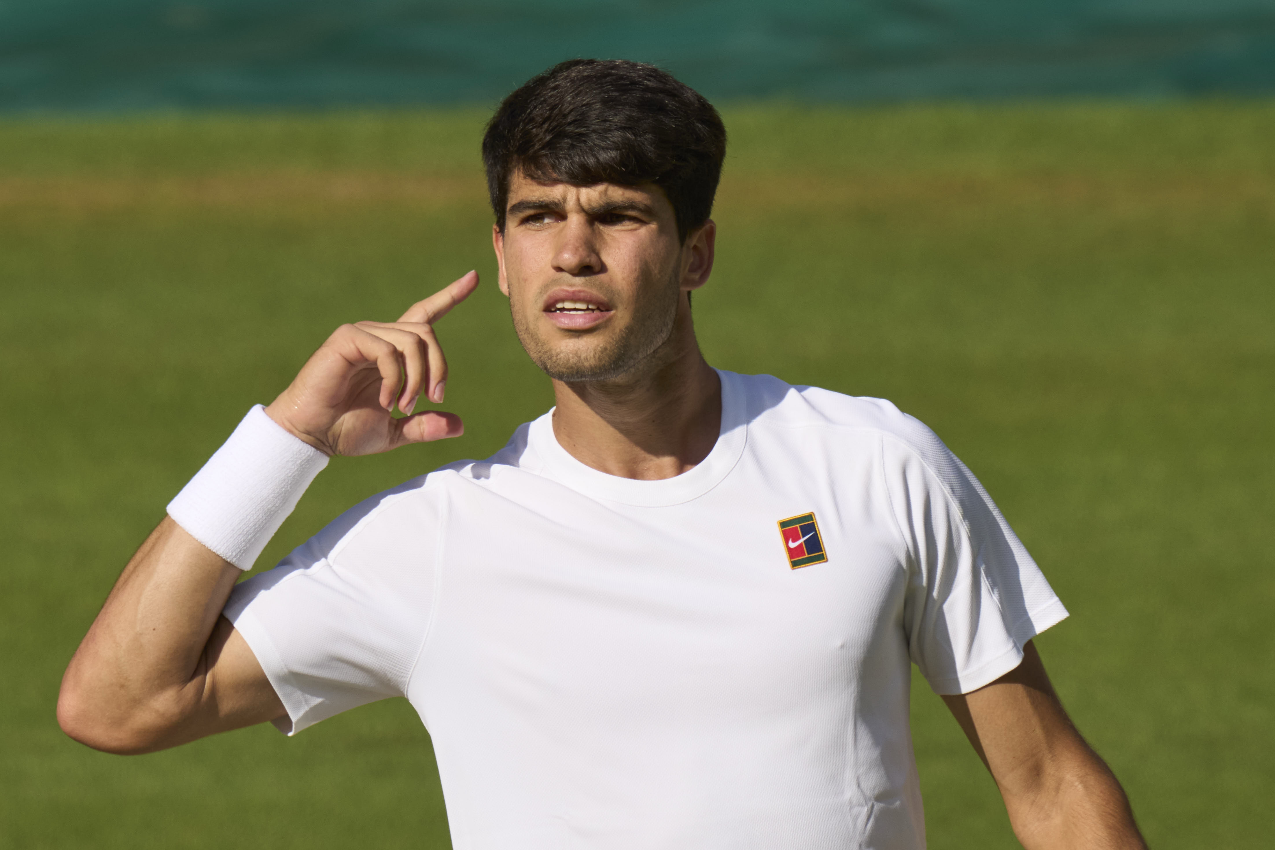 Carlos Alcaraz pulls out of 2026 Wimbledon due to wrist injury – NBC10 ...