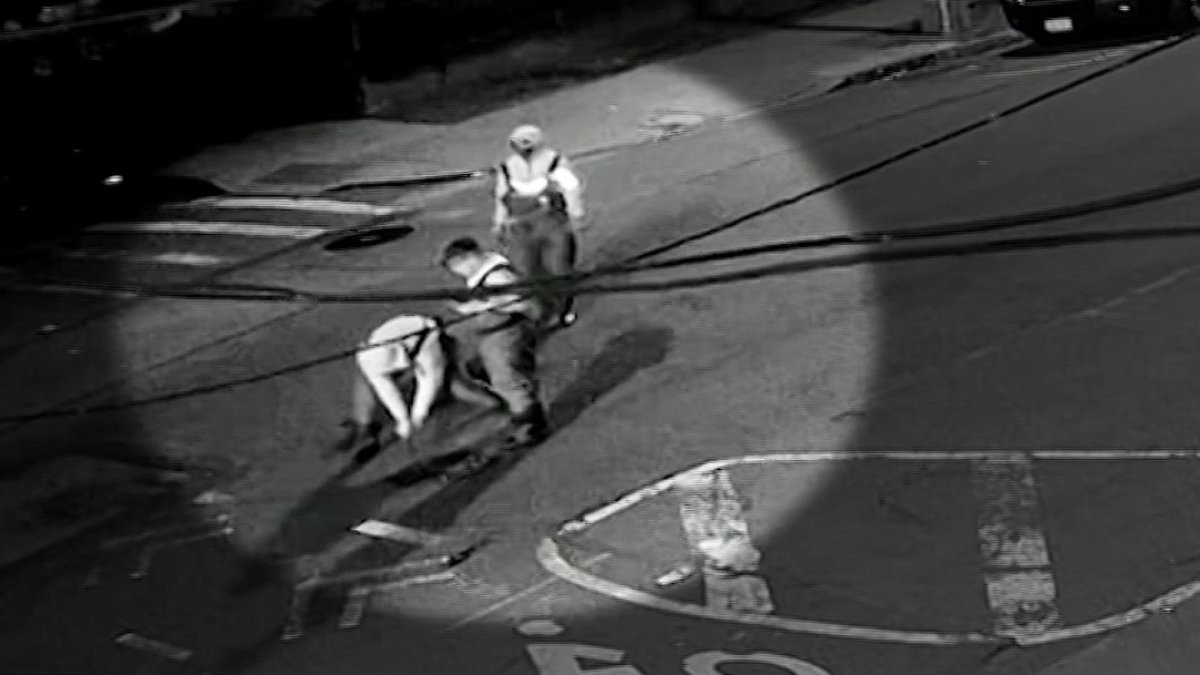 New video shows group enter NYC sewer via manhole – NBC10 Philadelphia